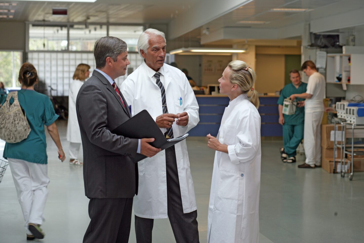 Evondos Anna -lääkeannostelurobotti tuo markkinoille videoavusteisen ...