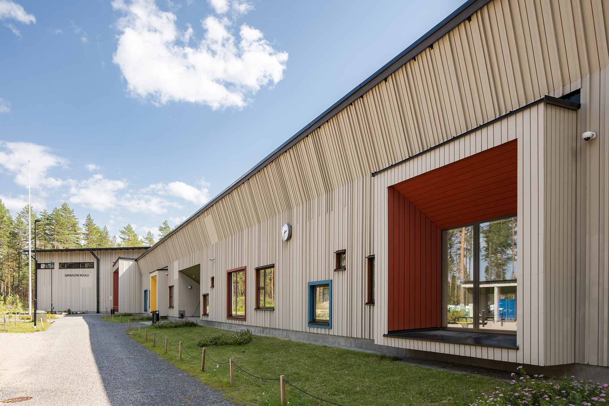 Laukaan uusi ympäristöystävällinen koulu on puuta ja Suomen ekologisin ...